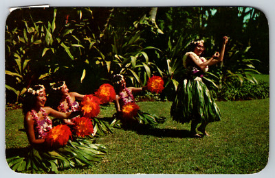 c1960s Hawaiian Hula Girls Uli-Uli Seed Filled Gourds Dancing Vintage ...
