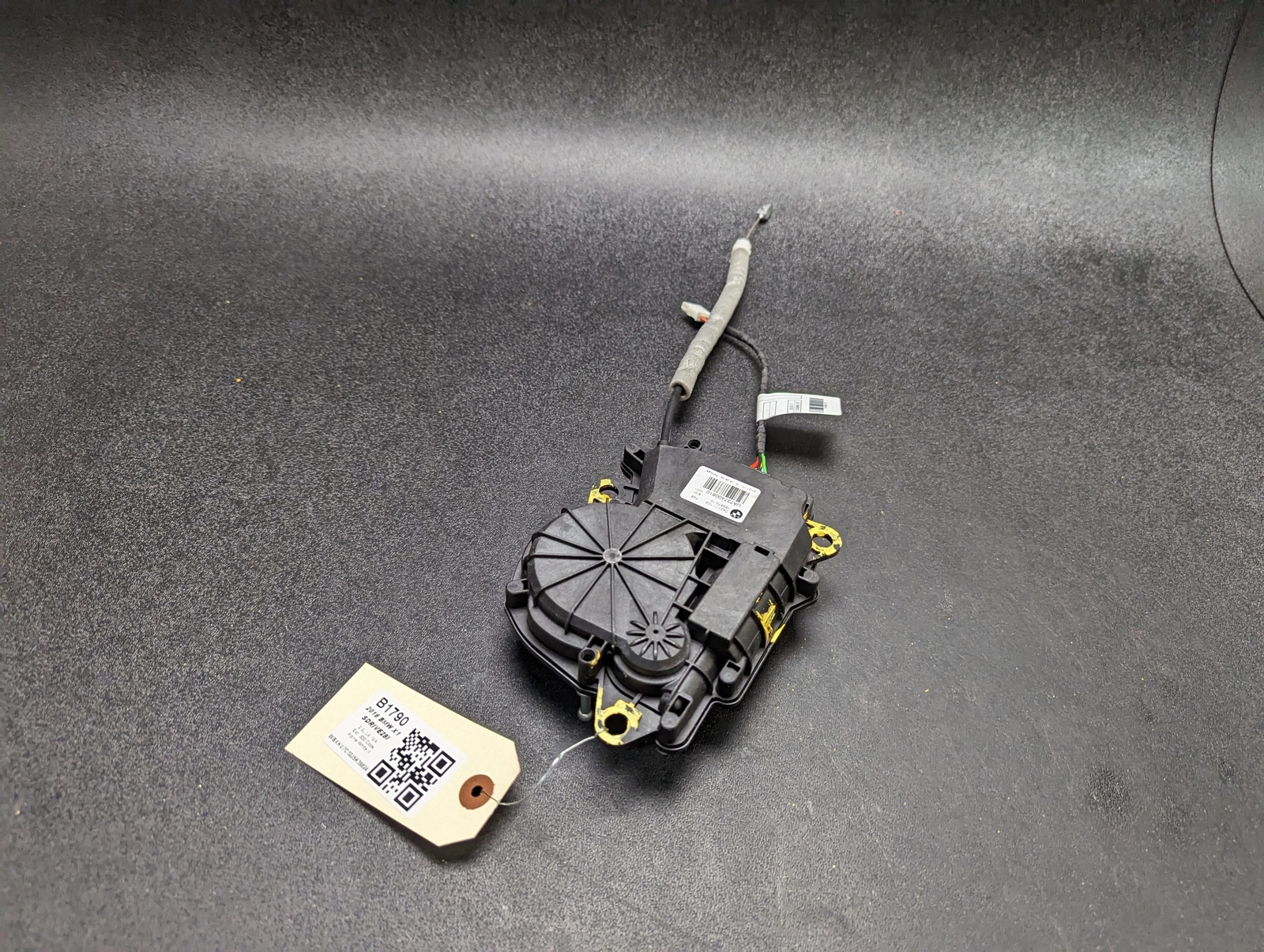 Rear Tailgate Lock Actuator 2018 BMW X1 51247374006 2016 2017 2020 2021 ...