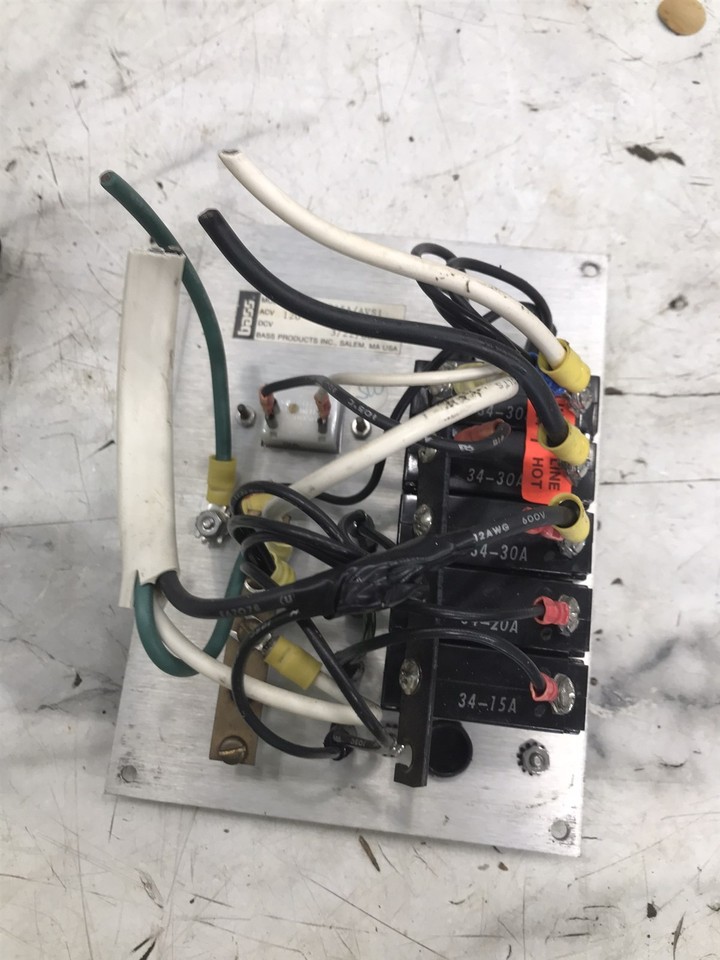 87 Silverton 34 X Boat Nova AC shore power breaker switch control panel ...