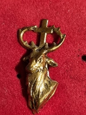 Pini testa di cervo con croce | eBay