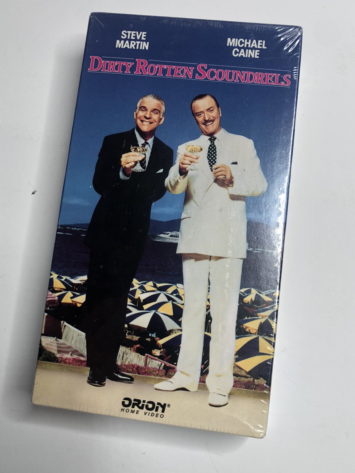 Dirty Rotten Scoundrels VHS Red Watermark Michael Steve Martin Orion ...