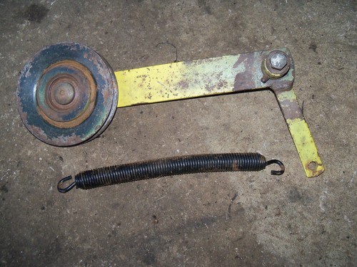 JOHN DEERE 425 445 455 Lawn Tractor 60" Mower Deck Idler Pulley Spring ...