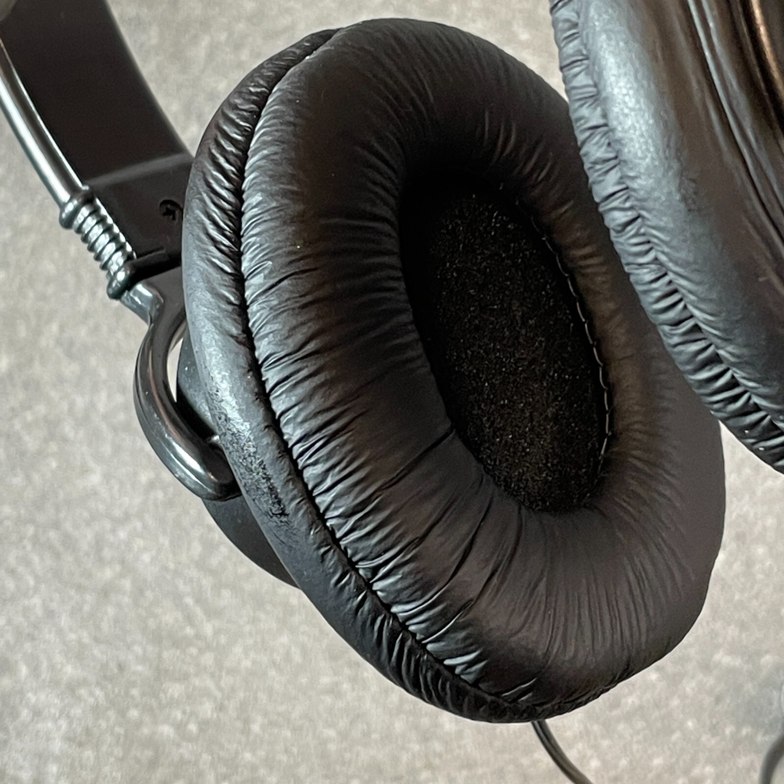 Digital Stereo Hi-Fi Wired Headphones On-Ear Padded Ear Cup 3.5mm Jack ...