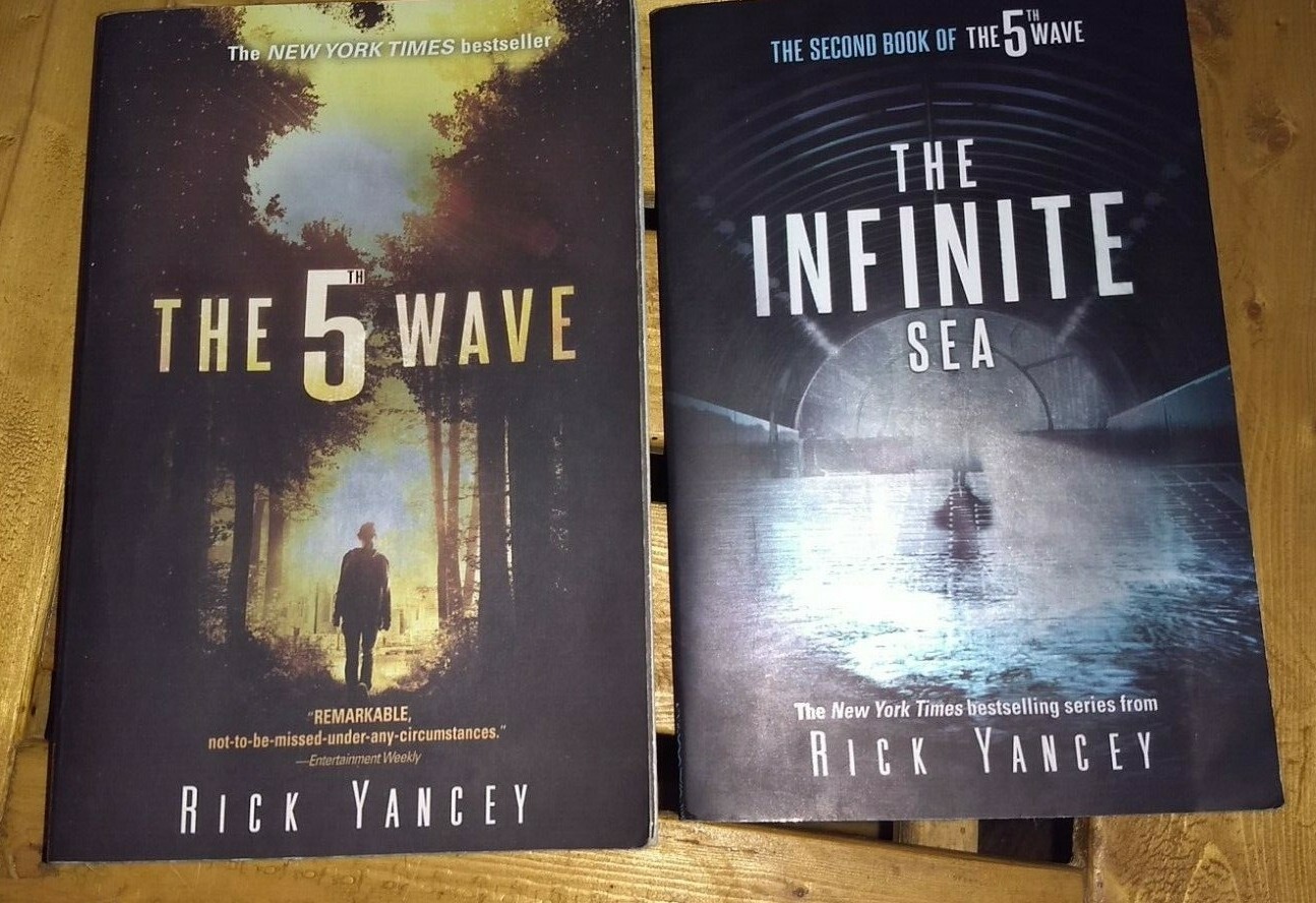 Lot 2 The 5th Wave Series #1 2 (PB) Rick Yancey Infinite Sea ...
