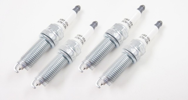 Champion 9407 Rer8zwycb4 Iridium Spark Plug Set of 8 for sale online | eBay