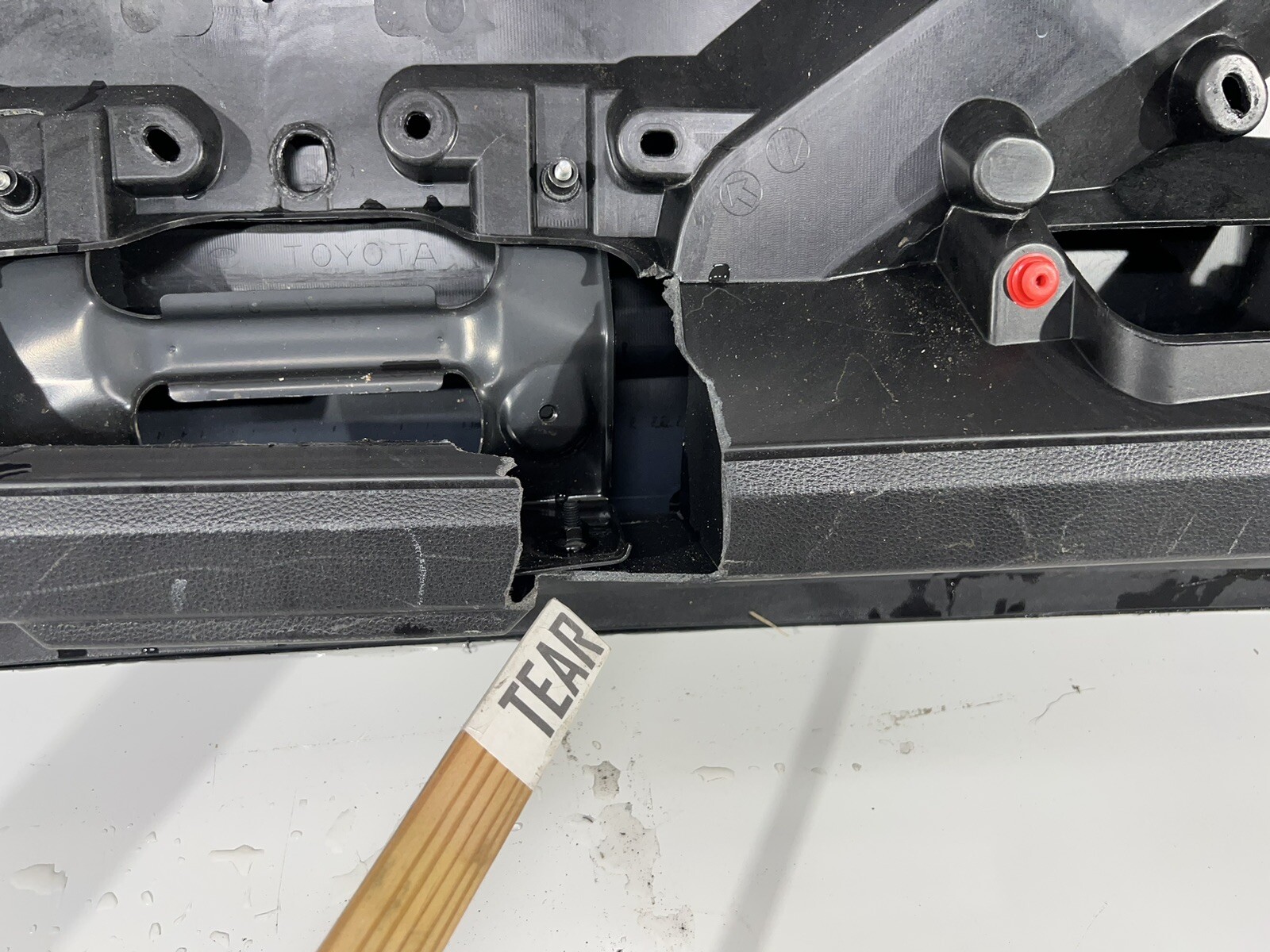 Genuine+Toyota+Lift+Gate+67005-0e530 for sale online | eBay