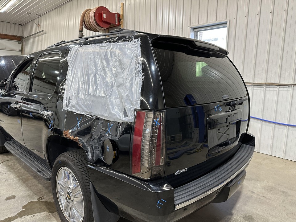 2009-2014 Chevrolet Tahoe Power Liftgate Hatch Paint Code WA8555 Black ...