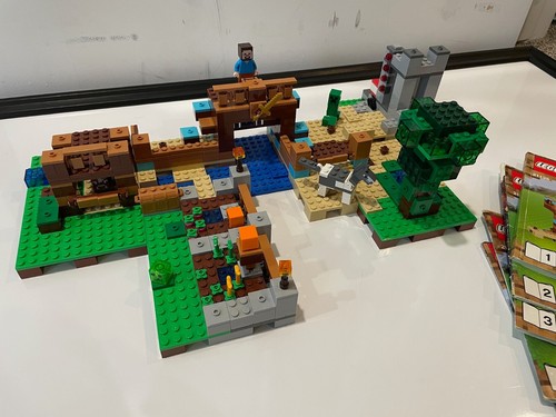 LEGO 21135 Minecraft The Crafting Box 2.0 USED 99% COMPLETE ...