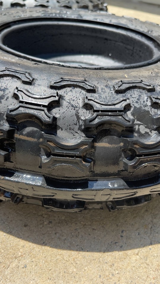 Segway X2 Wheel includes Tire, Rim, Axel mount as shown on the pics ...