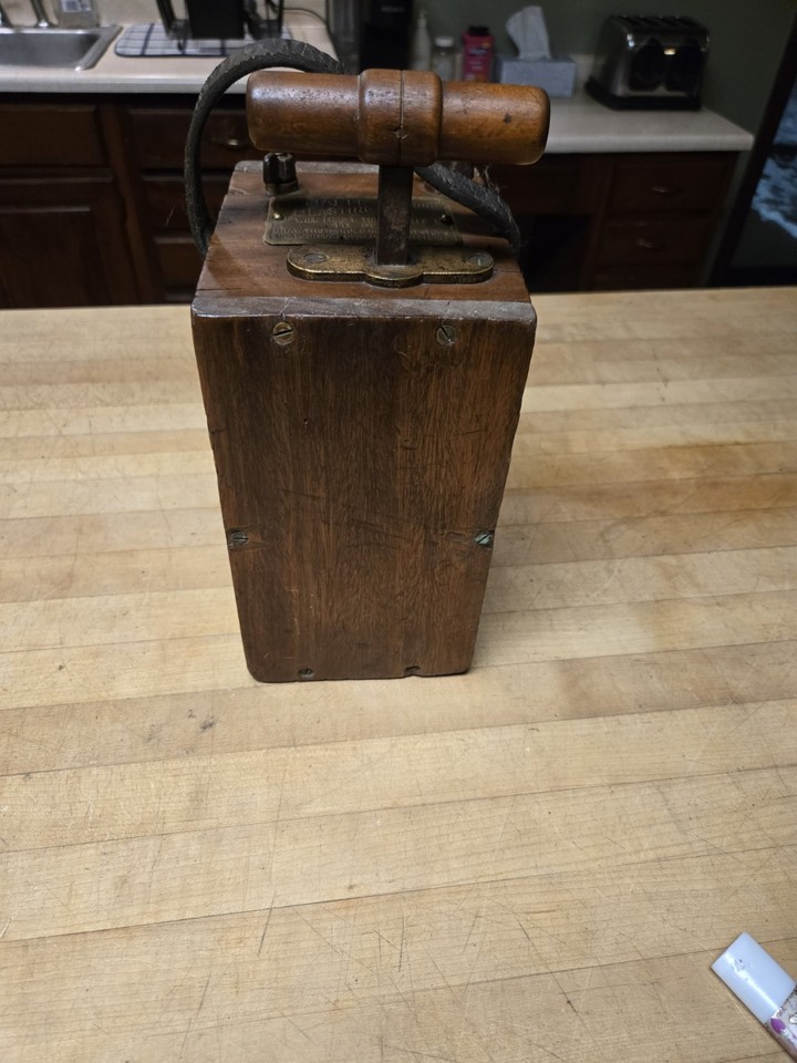Antique DuPont Reliable Blasting Machine No. 2 Dynamite Cap Mining ...
