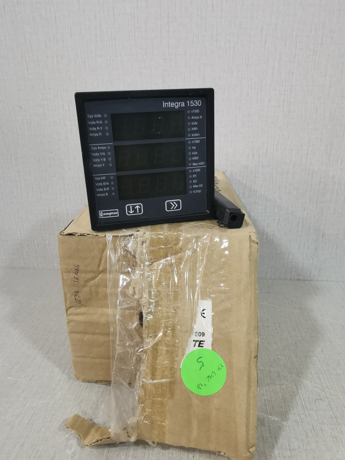 Crompton Integra 1530 INT-1530 SERIES INT-1534-L-5-M-010-RY | eBay