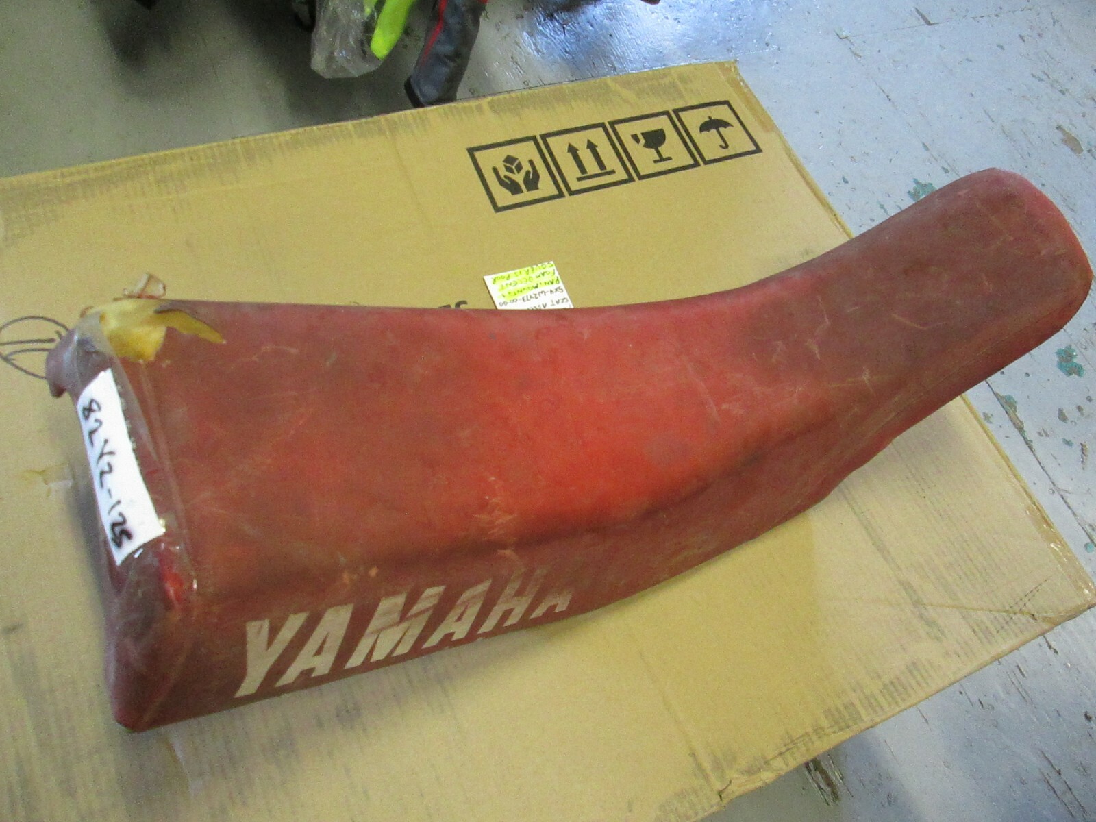 Yamaha 1982 YZ125J / 1982 - 1983 YZ100J / K seat , 5X4-W2473-00-00 | eBay