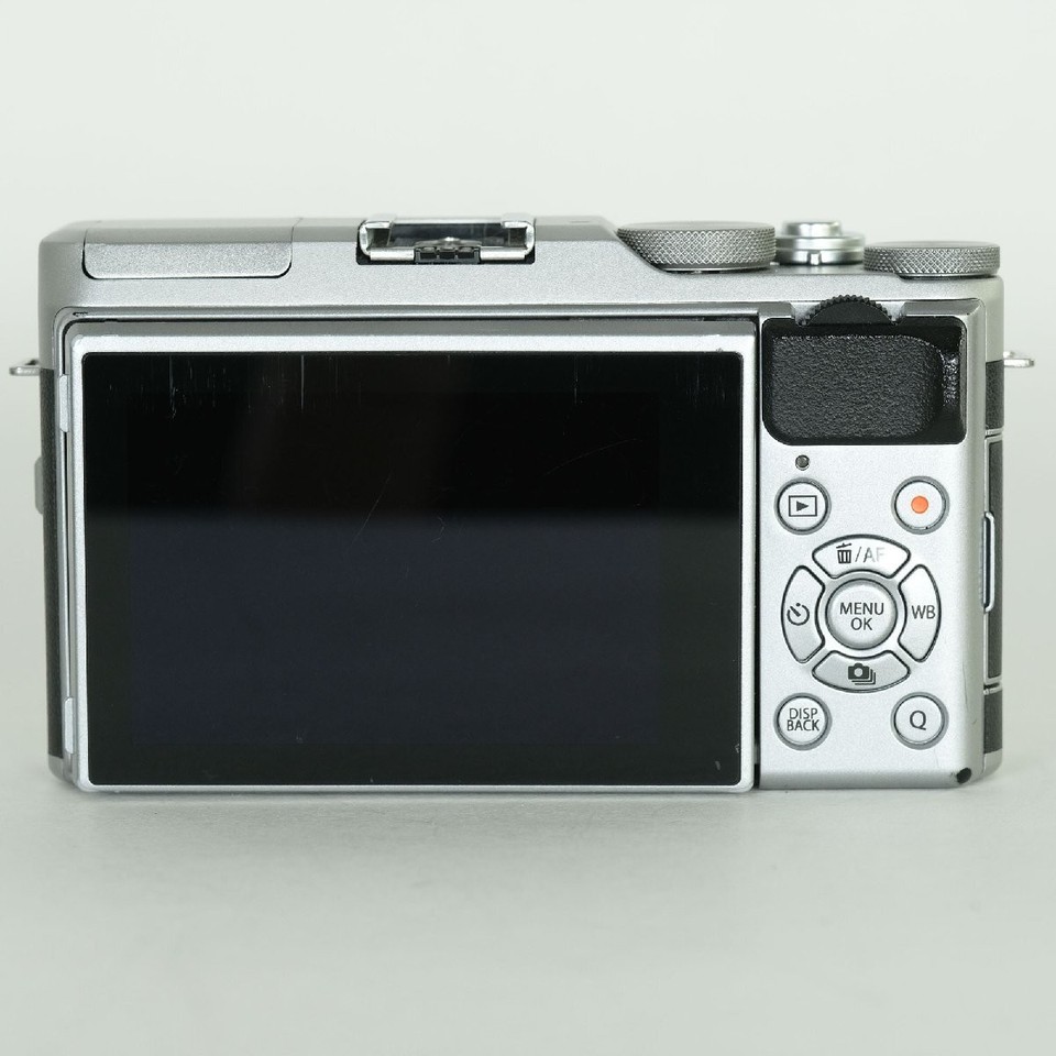 FUJIFILM X A5 Silver Mirrorless Digital Camera Body with 24.2MP MFT ...