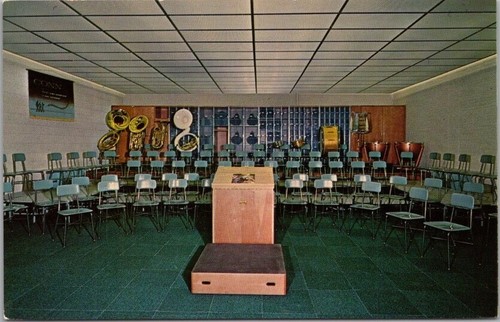 1950s CONN MUSICAL INSTRUMENTS Advertising Postcard "BAND ROOM" / Music ...