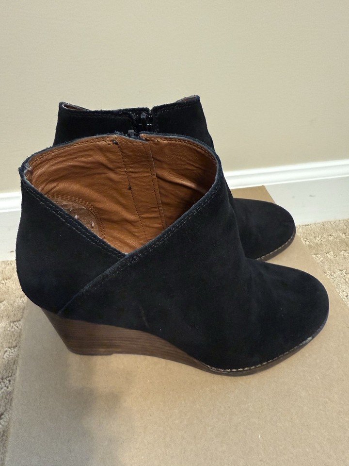 Lucky Brand Boots Womens 7.5M Yakeena Ankle Bootie Black Suede Wedge ...