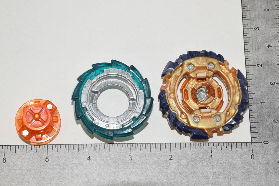 Beyblade Burst Wizard Fafnir Ratchet Rise Sen TAKARA TOMY B-139 | eBay