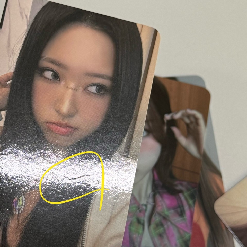 LOOSSEMBLE 2nd Mini Album One of a Kind Official MD Benefit L Holder Photocard | eBay