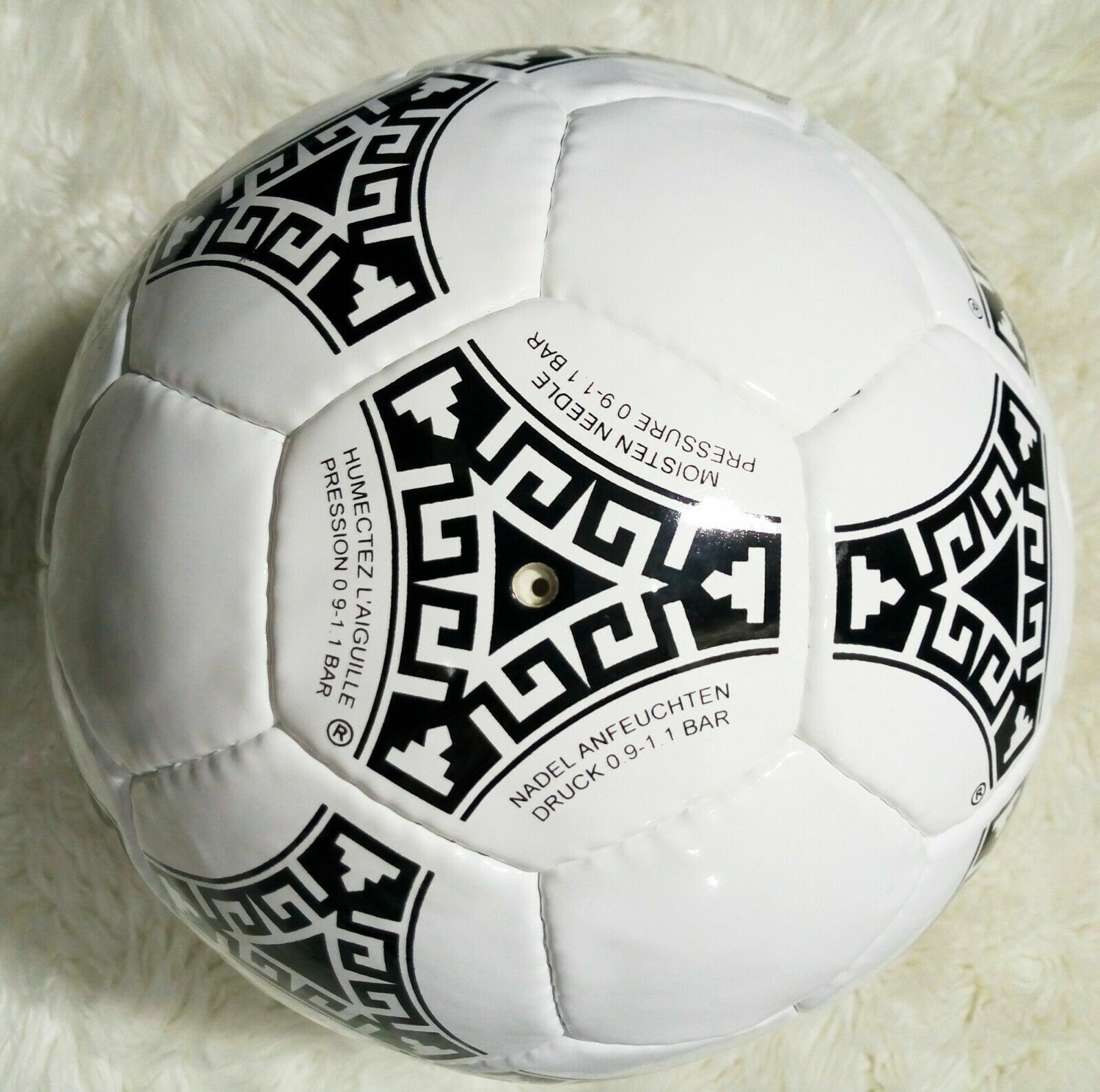 ADIDAS AZTECA SOCCER BALL | OFFICIAL MATCH | Grelly USA