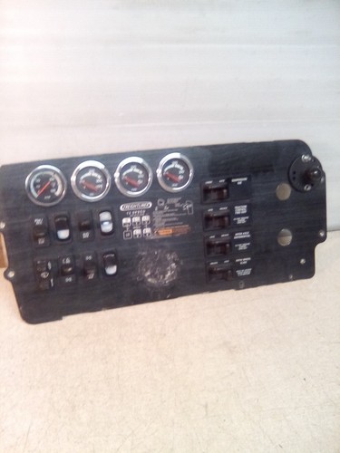 2004 Freightliner Columbia Gauge And Switch Dash Panel M89332 | eBay