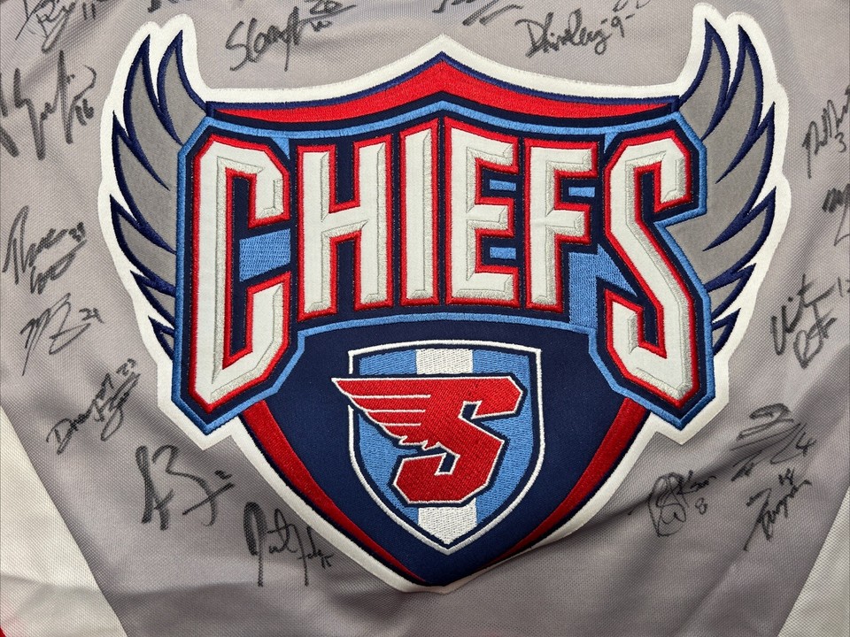 Team Signed 2002-03 Spokane Chiefs Nike Alt Gray Defunct Jersey (20 ...