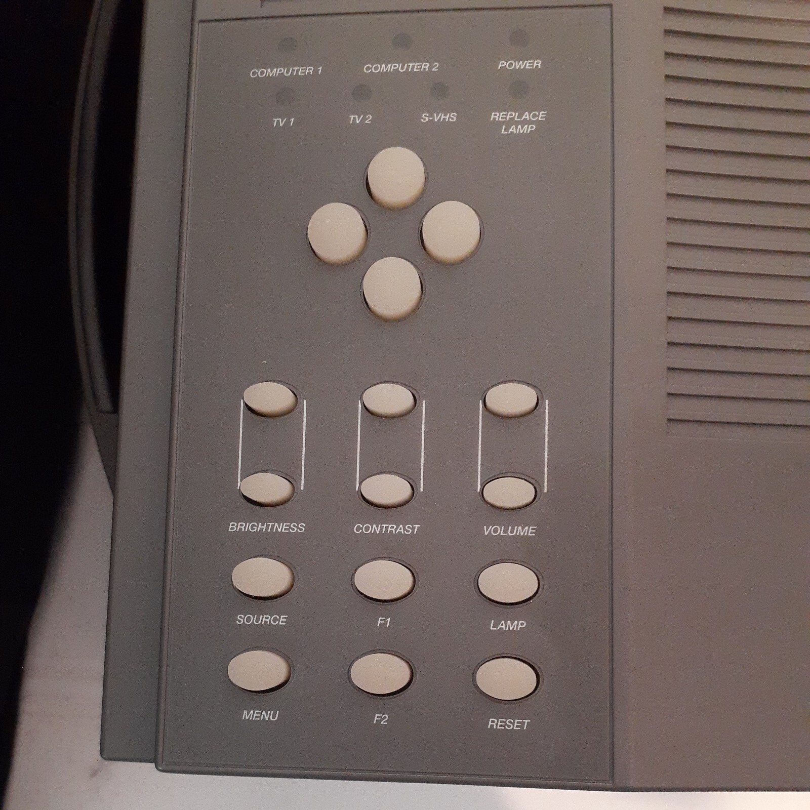 Telex MagnaByte P170v LCD Projector W/Padded Carrying Case Tested Pre ...