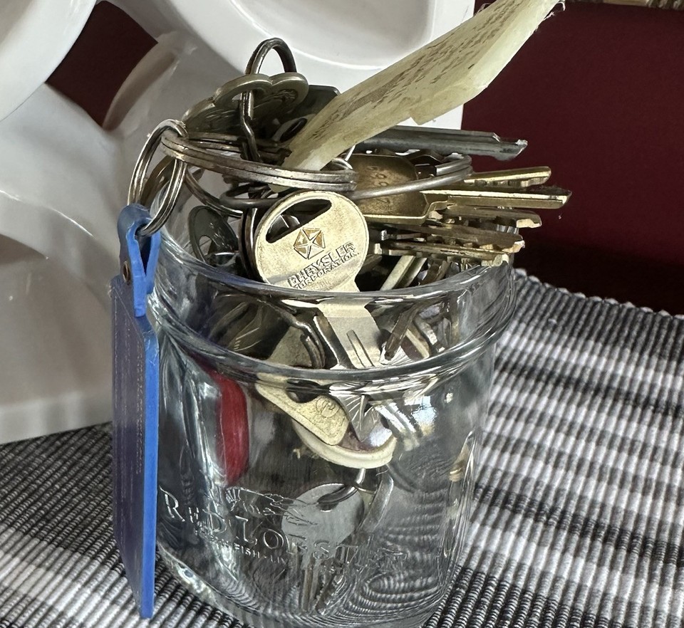 Vintage Lot of 50+ Assorted Keys Yale Chrysler Ford Ely Minnesota | eBay