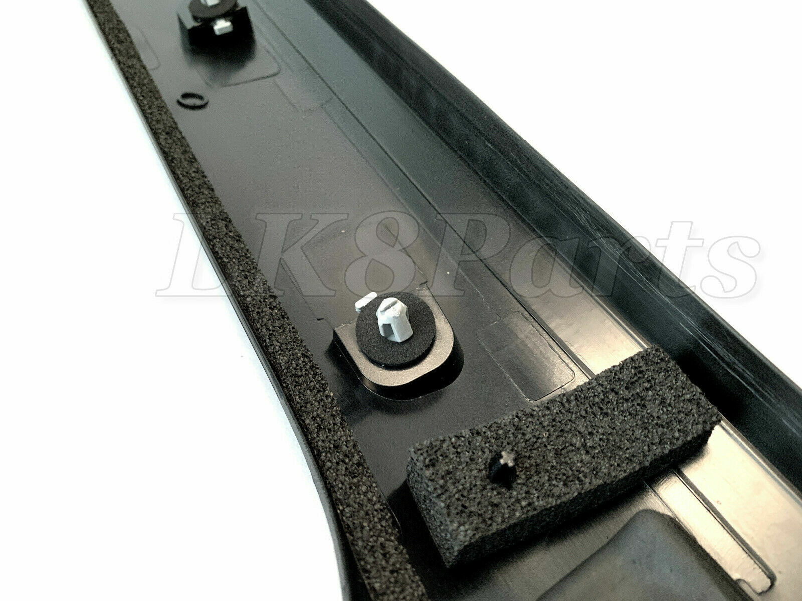 Genuine Land Rover LR046853 Driver Side a Pillar Molding for Lr3 and ...