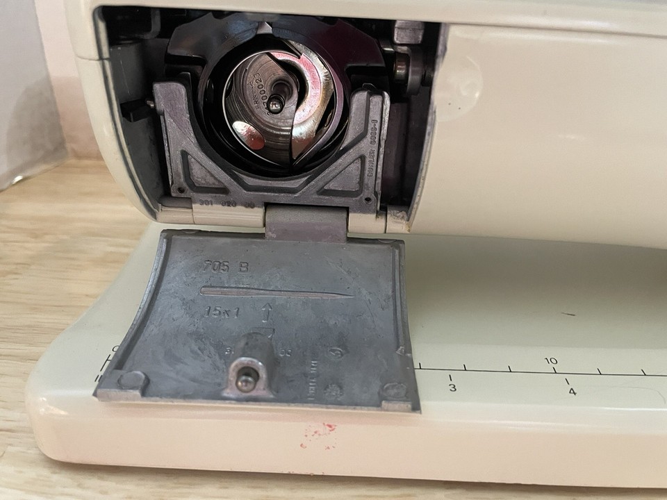 BERNINA 830 RECORD Sewing Machine - Complete - Mint Condition "Serviced ...