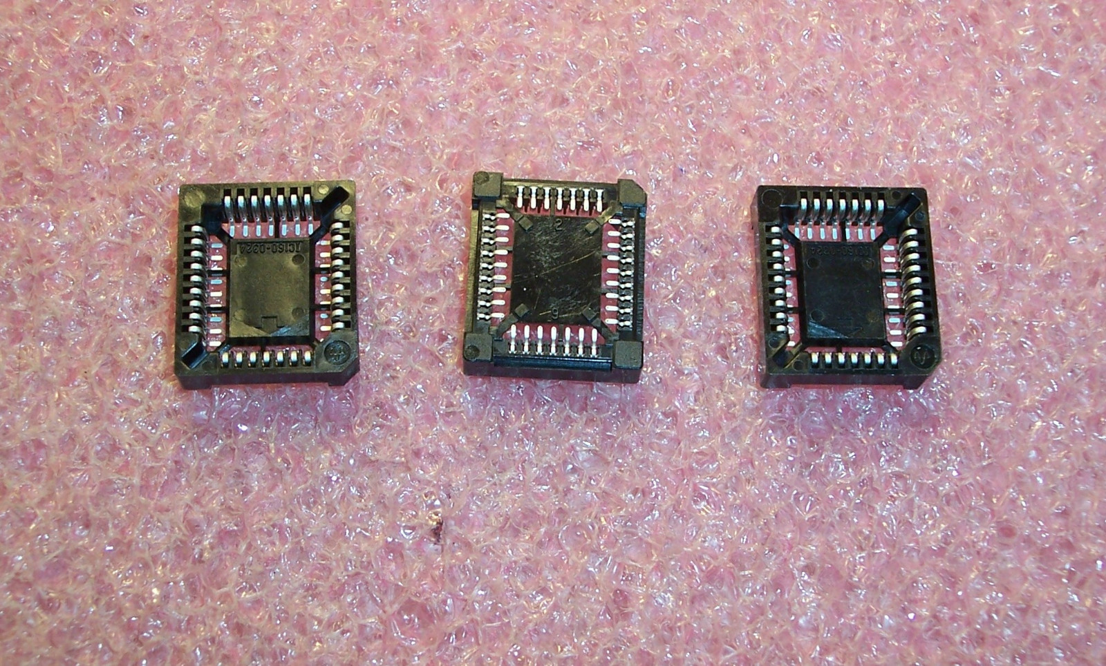 QTY (20) 32 PIN SMD LOW PROFILE PLCC SOCKETS IC160Z-0324K10196-1 ...
