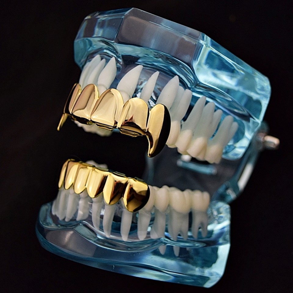 14k Gold Plated Vampire Grillz Set Top Fangs And Regular Bottom Six ...