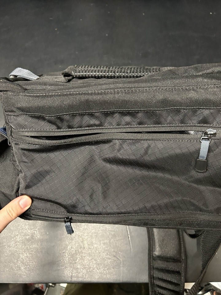 Tamrac Professional Camera Shoulder Bag Pro 8 Black 17X8X8 | eBay