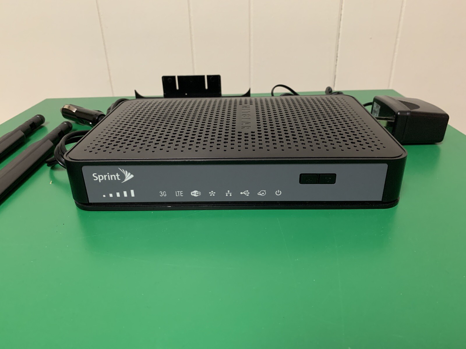 Netgear LG6100D 6100D Sprint LTE Broadband Modem 3G 4G With Car Adapter ...