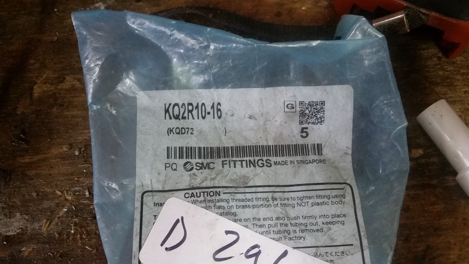 New Qty 4 PK SMC KQ2R10-16A Plug-In Reducer (P) | eBay