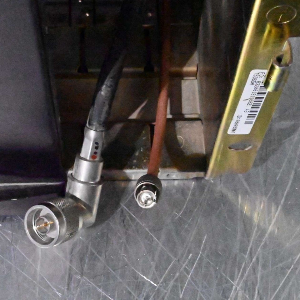 Motorola Quantar T5365A Base Station Repeater w. Control/Power/Exciter ...