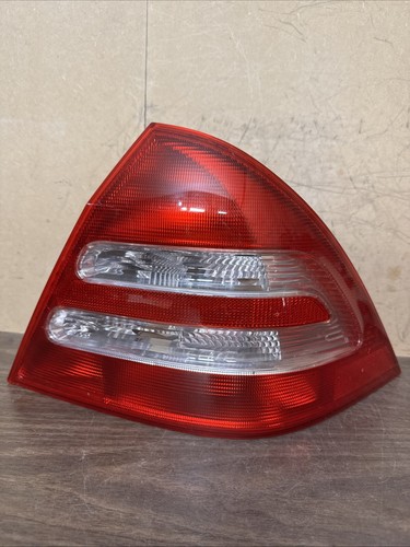 2001,2002,2003,2004 MERCEDES BENZ C230,C240,C280 PASSENGER R SIDE TAIL ...