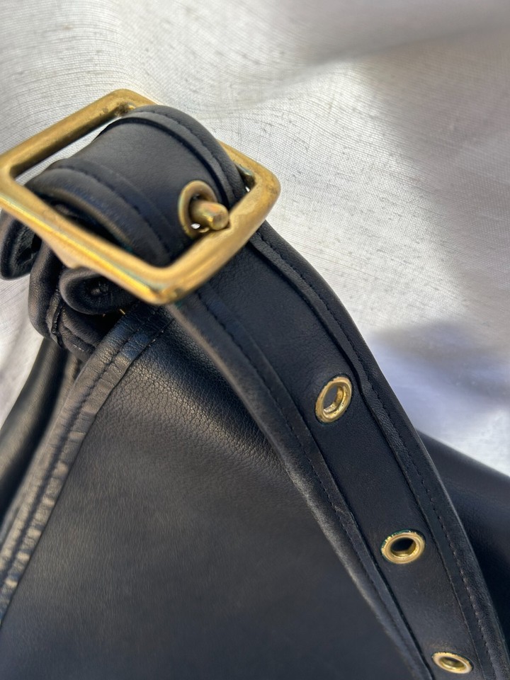 Vintage COACH 9951 Patricia Legacy flap black leather cross body bag ...