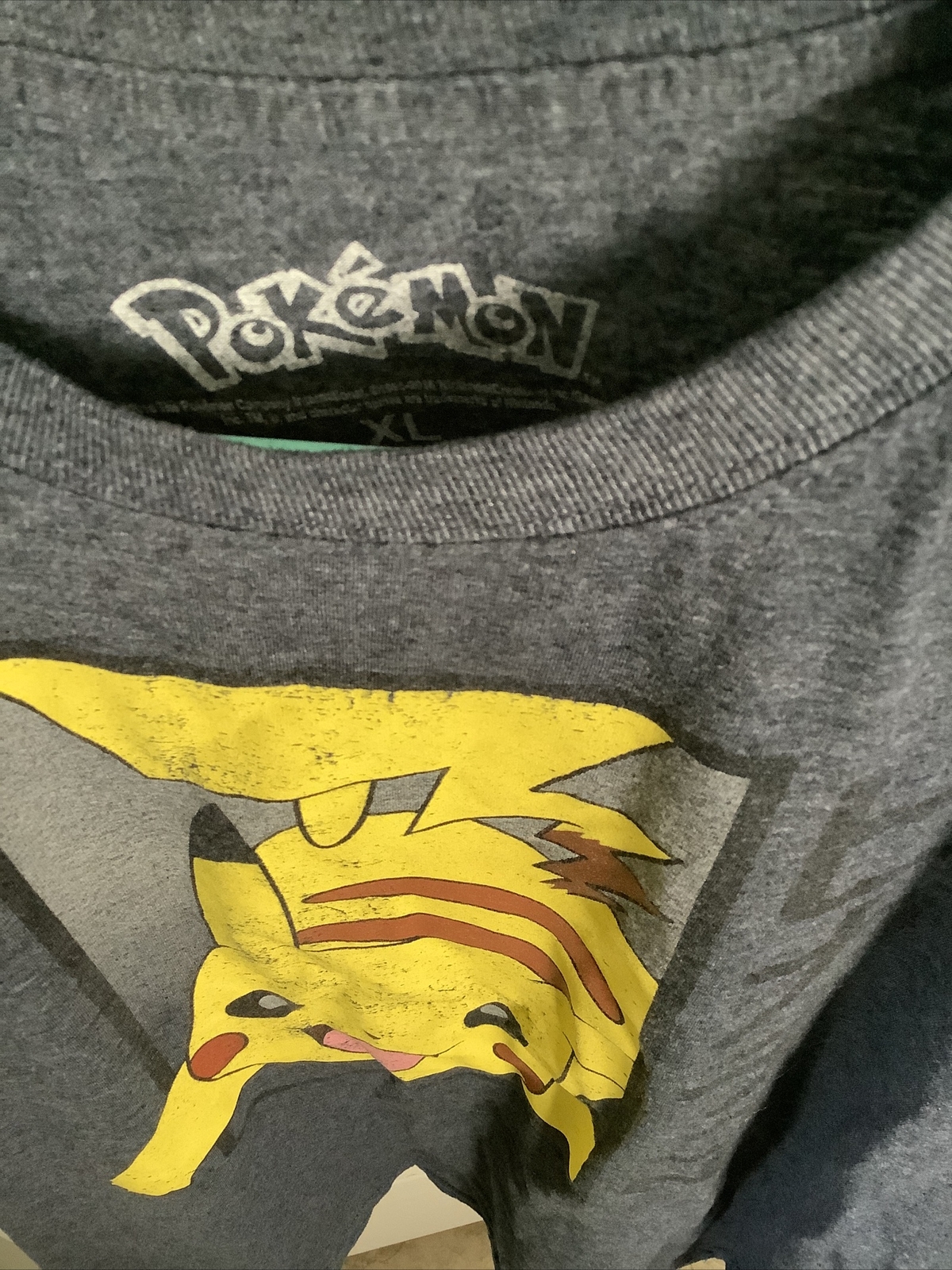 POKÉMON PIKACHU Graphic Shirt - Japanese Writing - Me… - Gem
