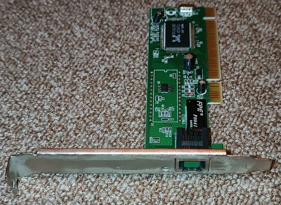 Realtek RTL8139D 10/100 MBit/s FPE F0041 Fast Ethernet PCI Card ...