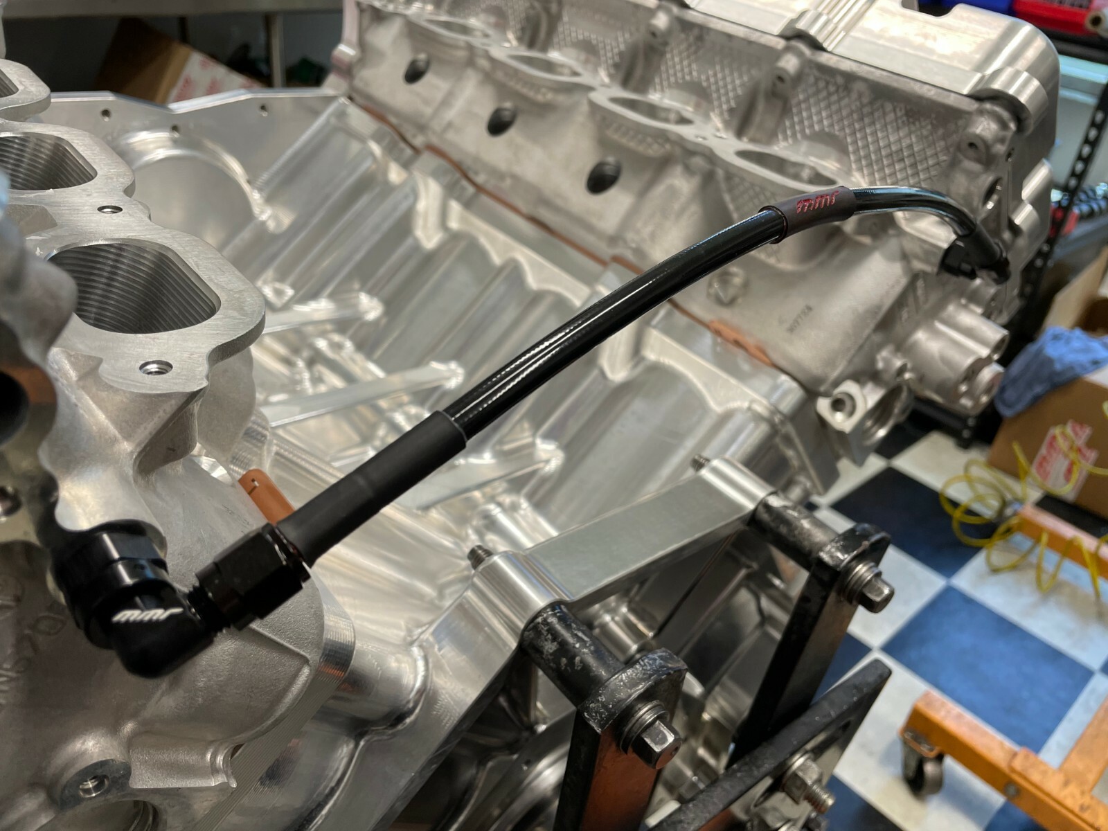 Oil Balance lines / Head Oiling Modification Mustang & F150 5.0 Coyote ...