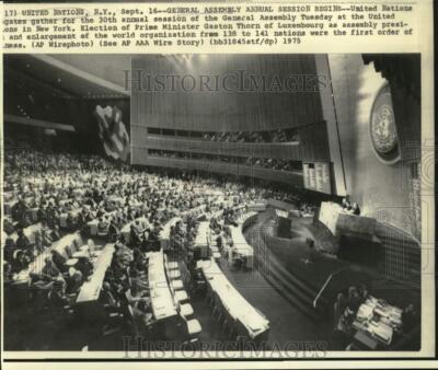 1975 Press Photo General Assembly 30th annual session begins in New ...