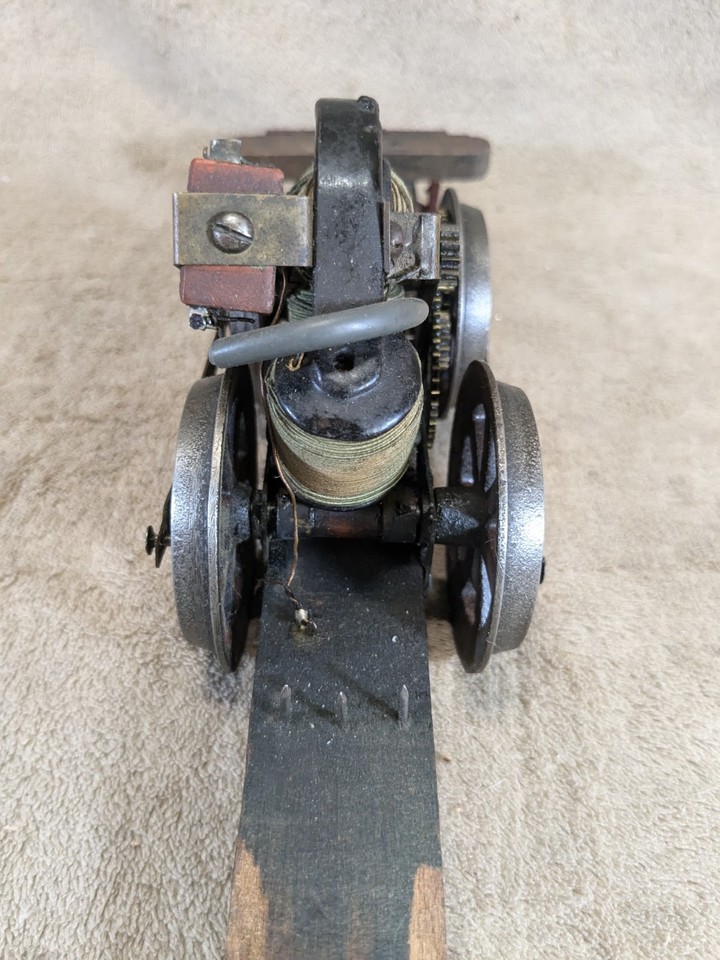 Carlisle & Finch Prewar Motor Wood Frame UNTESTED AS-IS Antique Vintage ...