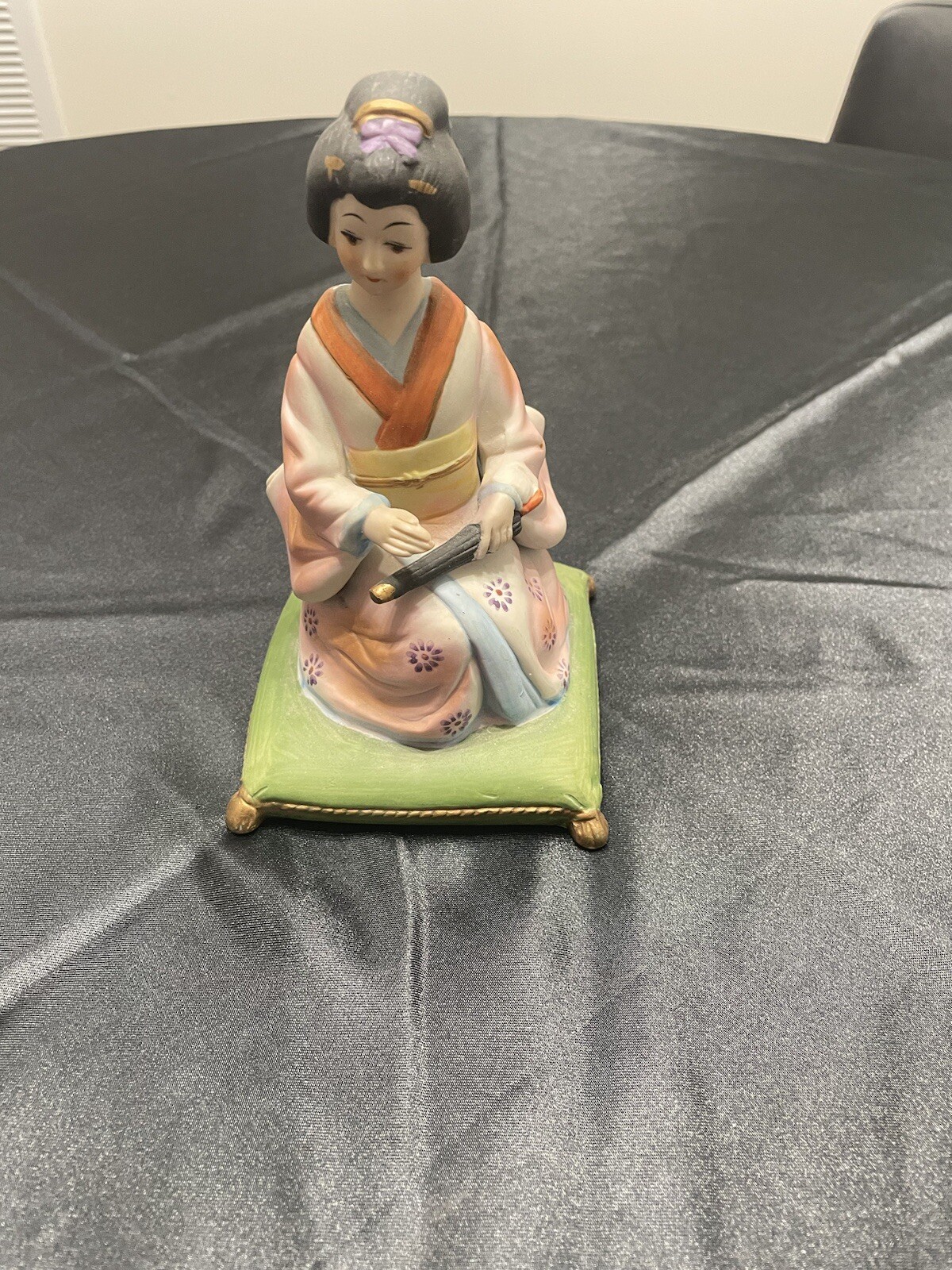 Vintage Geisha Kneeling Cushion Music Box Porcelain Hand Painted | eBay