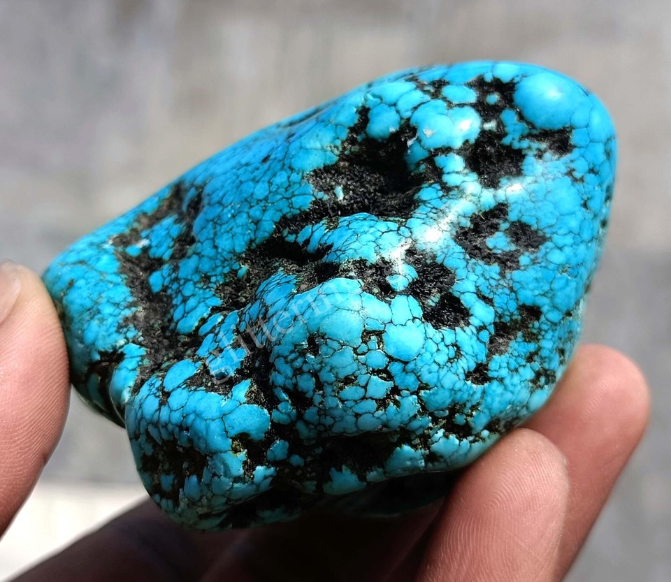 1365.5 Ct Natural Sky-Blue Turquoise Tumble Rough Certified Loose ...
