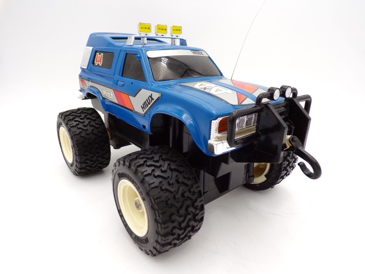 Vintage 80's Nikko Japan 1/20 Toyota RC Hilux 4WD w/Winch Vintage 80's Nikko Japan 1/20 Toyota RC Hilux 4WD w/Winch