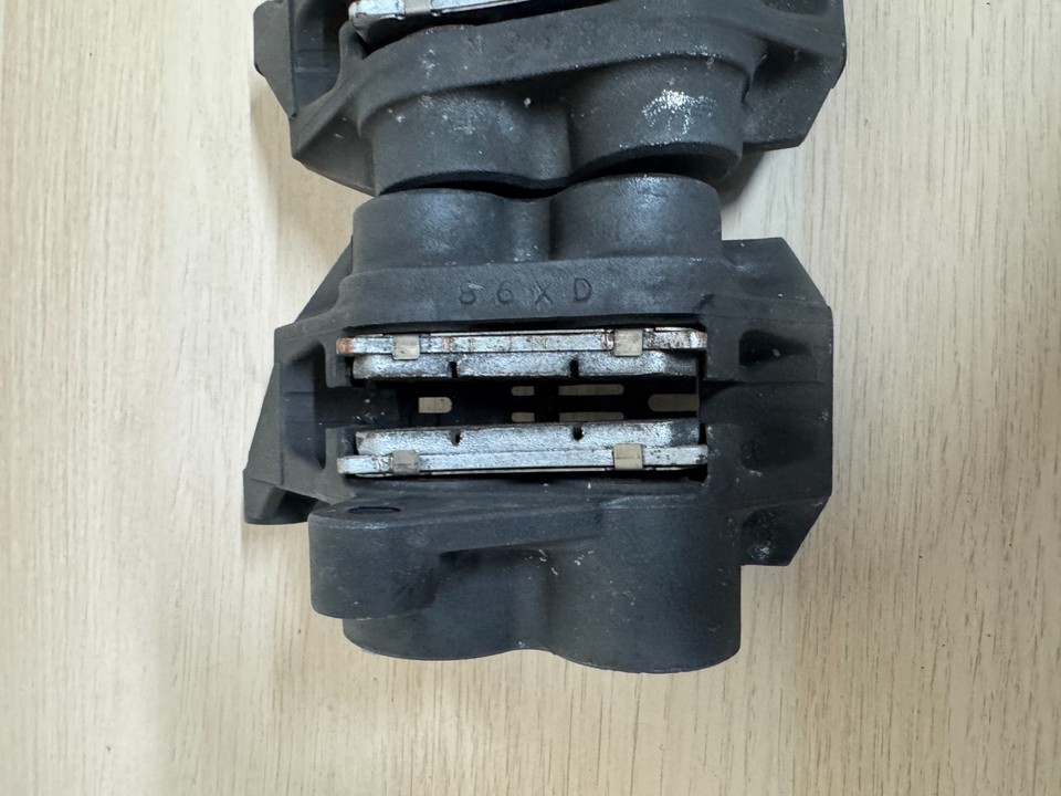 Yamaha R1 4XV 1998-1999 - Front brake calipers blue spot #1 | eBay UK