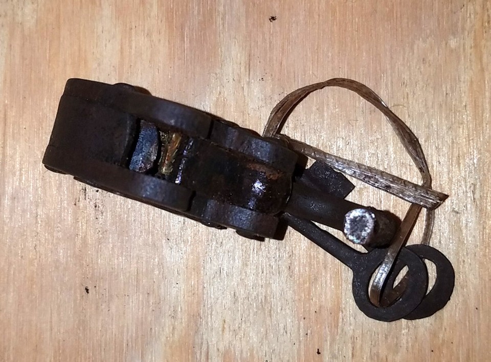 Alcatraz Prison Working Cast Iron Lock With 2 Keys Rusty Antique Finish ...