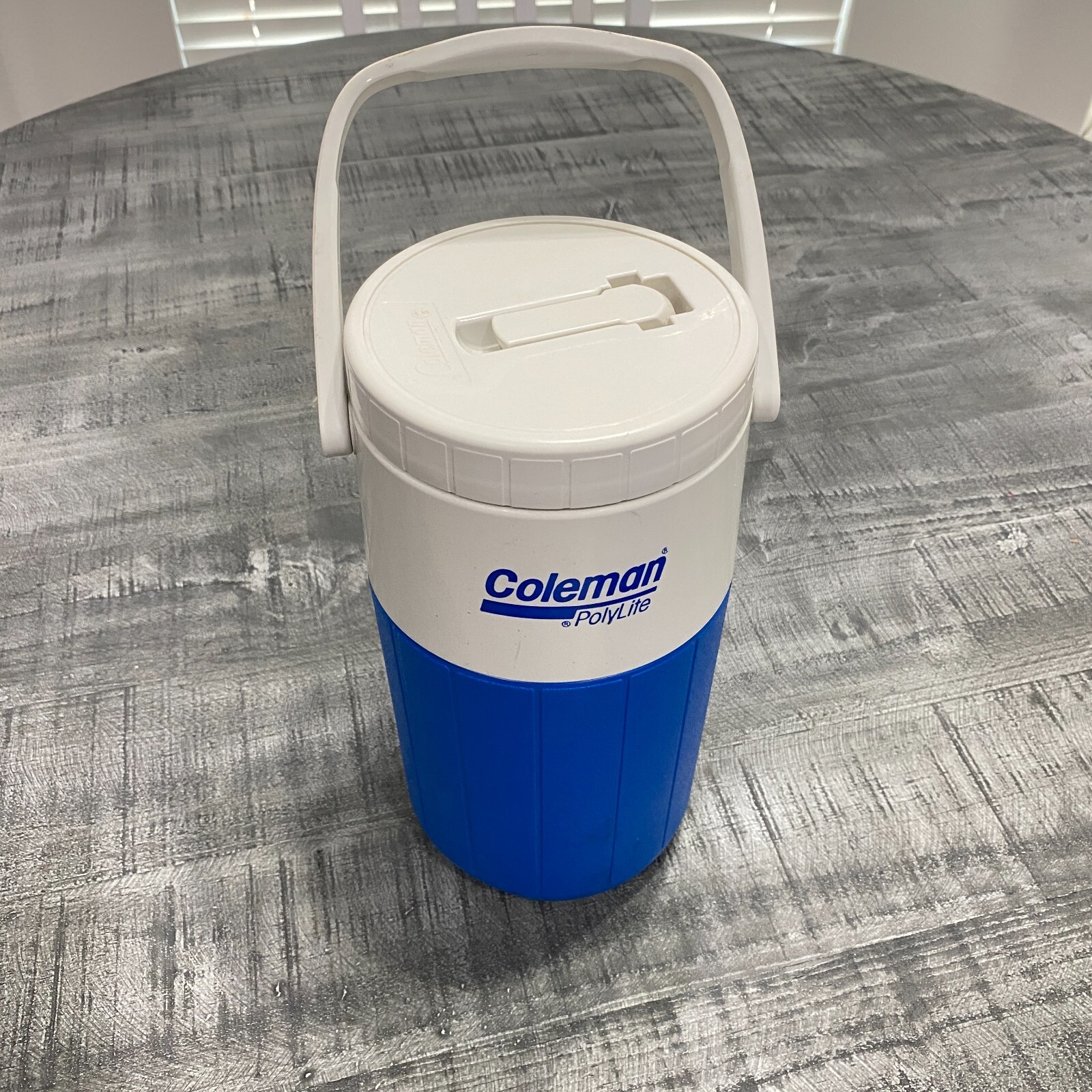 COLEMAN POLYLITE Blue 1/2 GALLON Thermos Model 5590 Water Jug Cooler ...