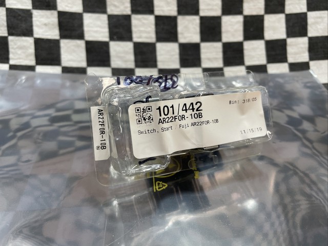 Fuji Electric AR22FOR-10B AR22F0R-10B Switch Push Button SHIPSAMEDAY ...