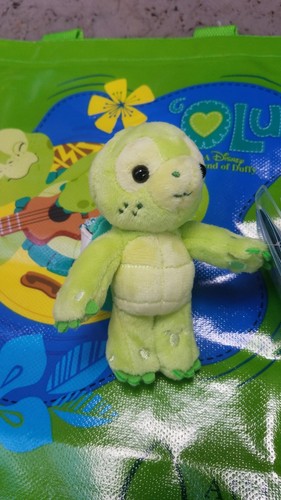 Disney resorts Hawaii Aulani Exclusive Olu The Turtle plush magnet Rare ...