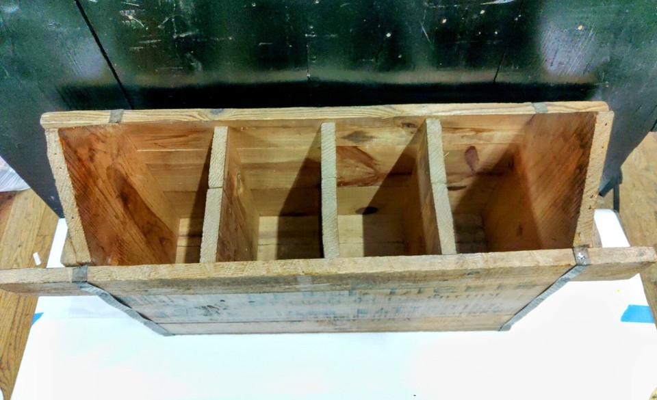 Antique Wood Automotive Advertising Crate Vintage Delco Light Batteries ...